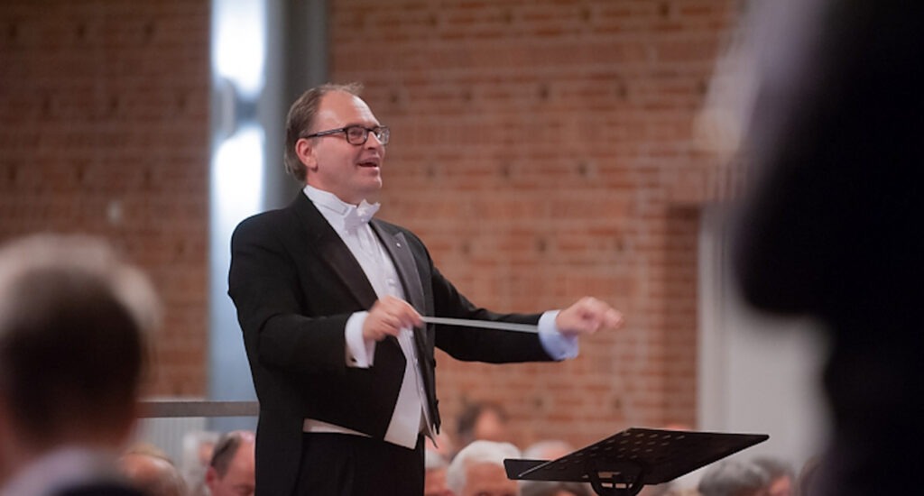 Dirigent – Aalsmeers Christelijke Oratorium Vereniging